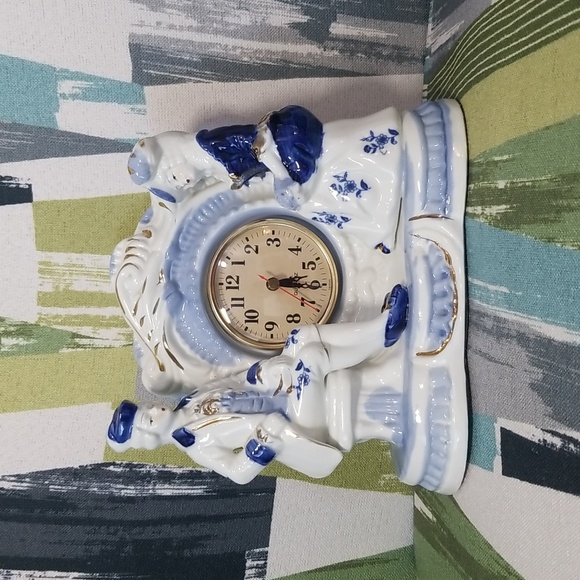 Accents | Vtg Royal Couple Porcelain Mantel Clock Victorian Colonial ...